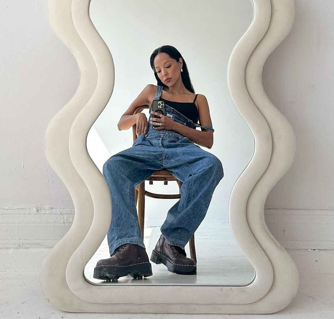 How to Style Doc Martens with Jeans in 25 Different Ways – Real Life ...