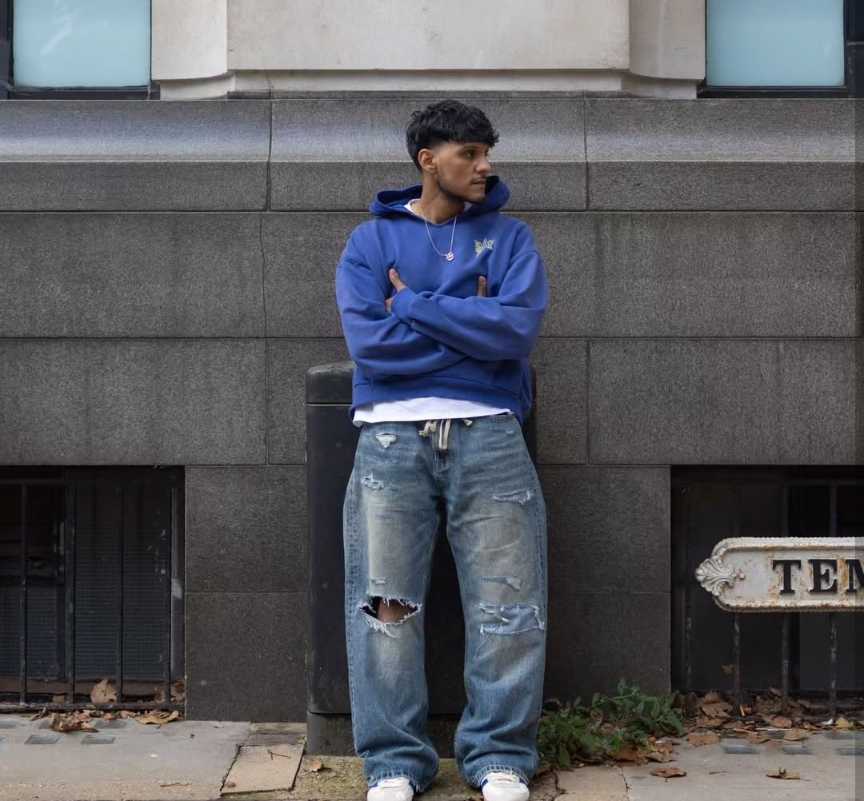 What to Wear to a Rap Concert in 2025 – 20+ Real Life Outfit Ideas for ...