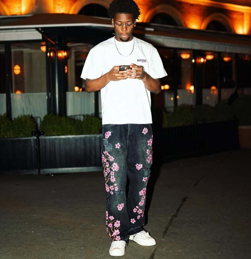 What to Wear to a Rap Concert in 2025 – 20+ Real Life Outfit Ideas for ...