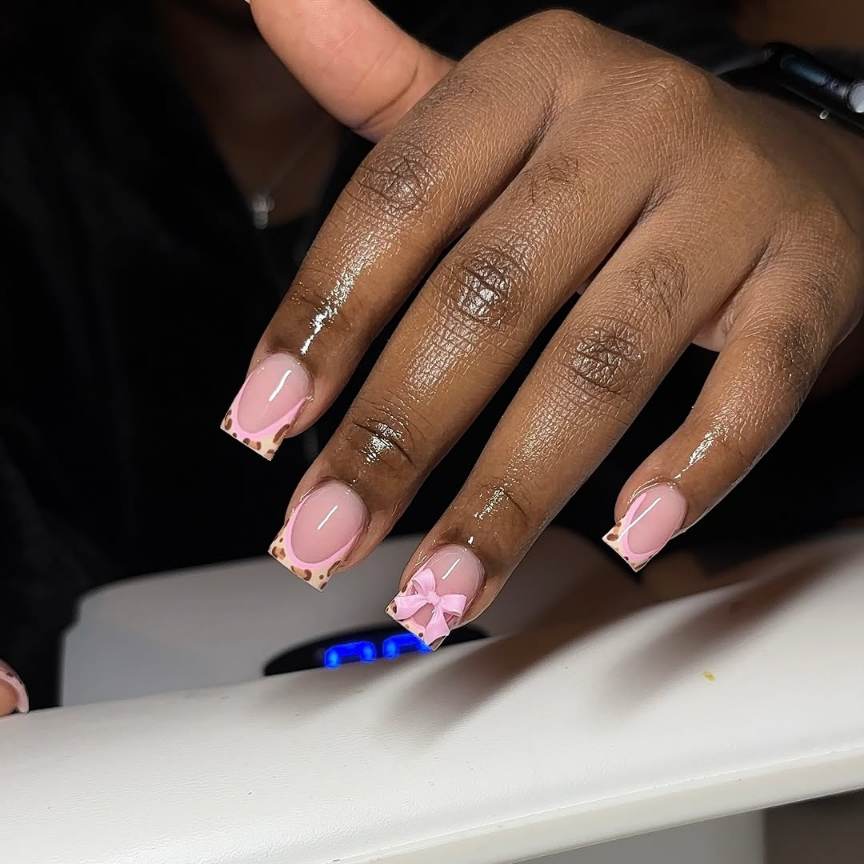 50+ Classy Short Square French Tip Nail Ideas to Try Now – FASHION SO ...