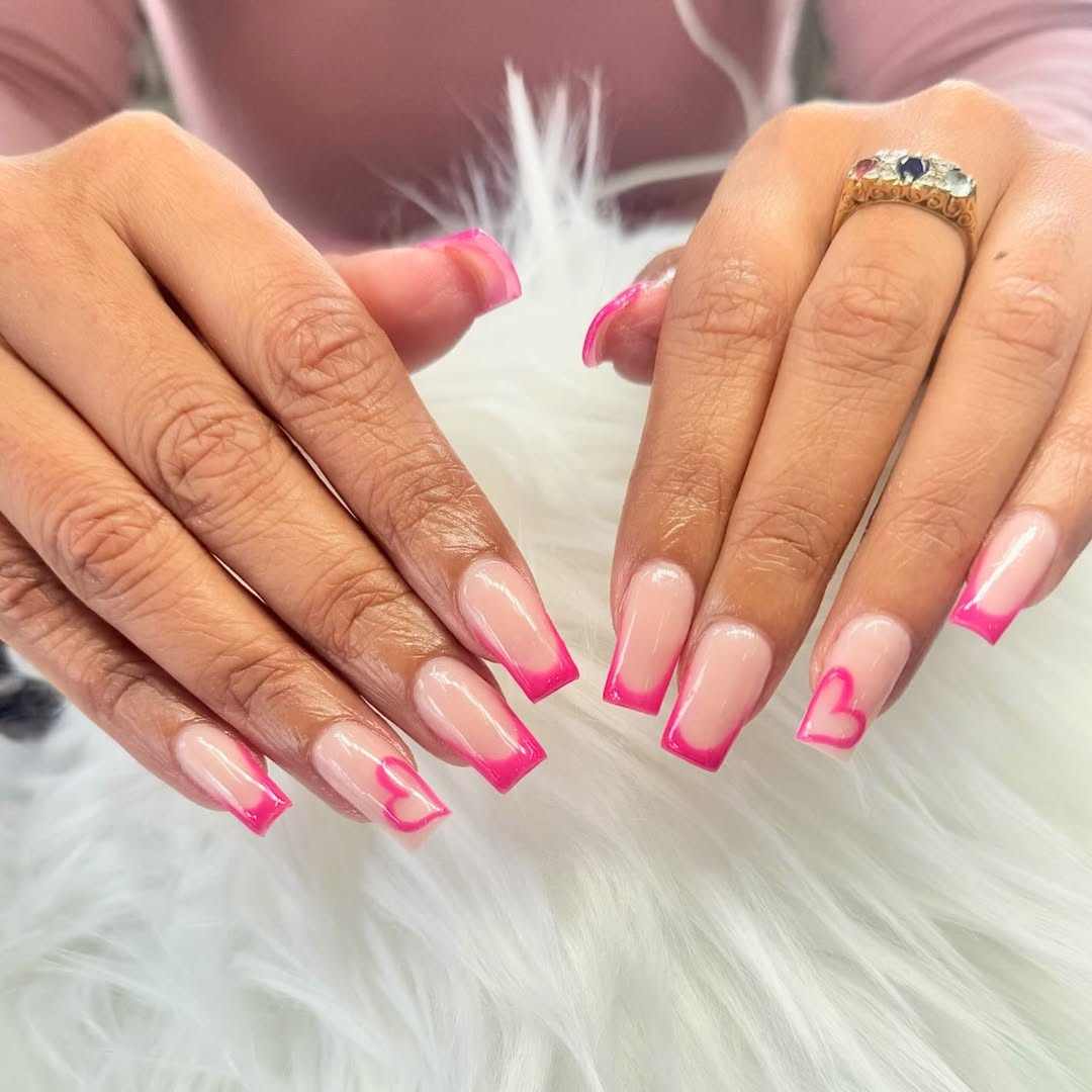 50+ French Tip Nails With Design on Ring Finger That Deserve a Close-Up ...