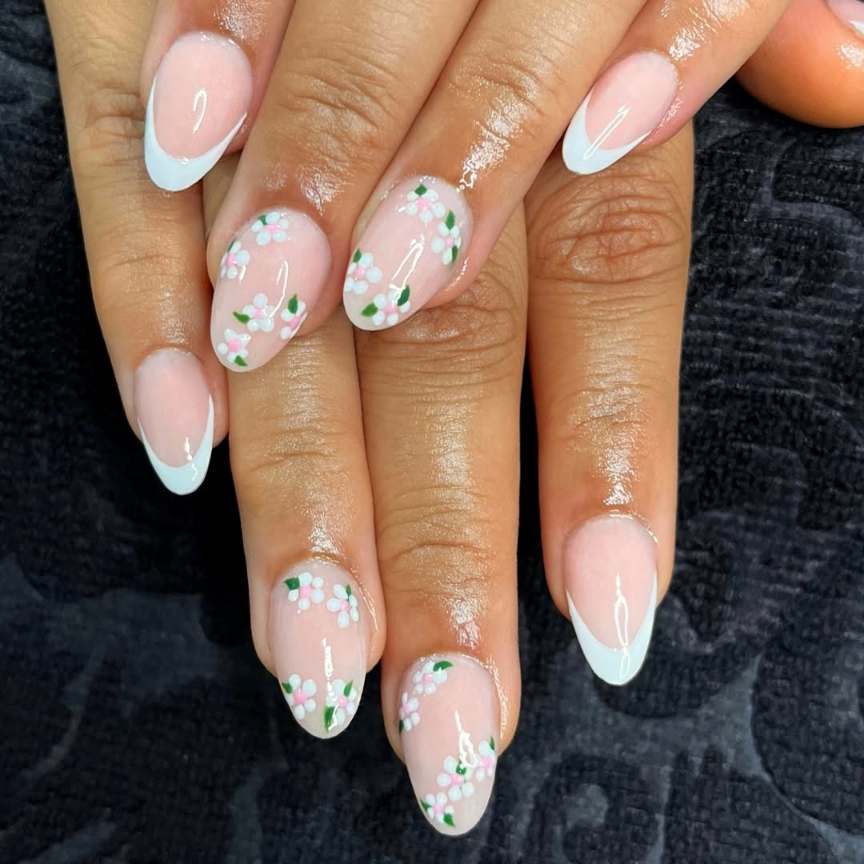 40+ White French Tip Nails with Flowers You’ll Want to Copy – FASHION ...