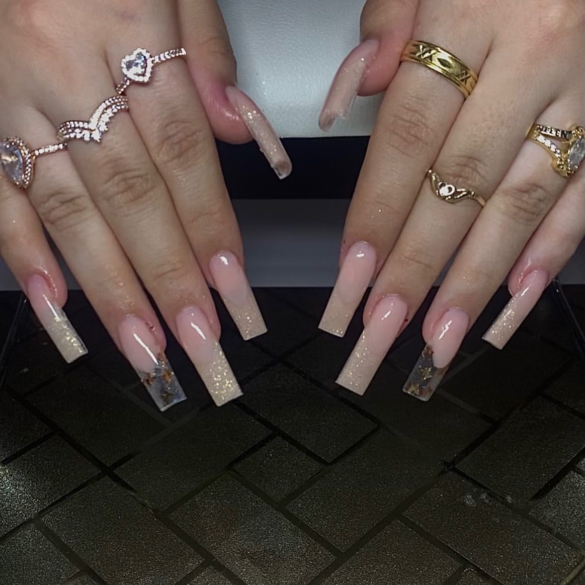50+ French Tip Nail Designs with Glitter That Totally Slay – FASHION SO ...