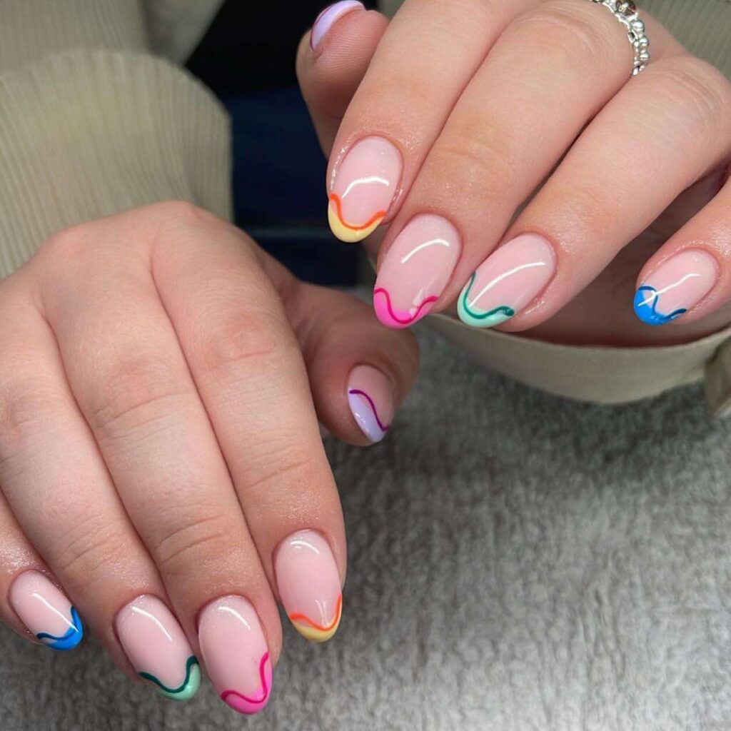 50+ Coloured French Tips Short Nails to Brighten Up Your Look – FASHION ...