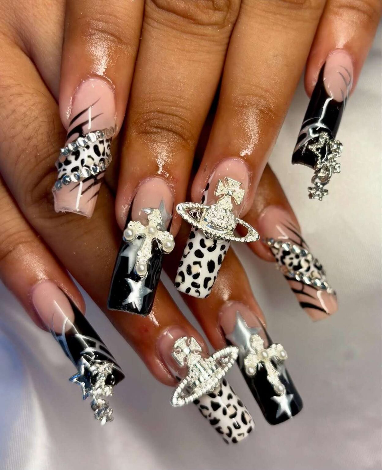 50+ White and Silver Nail Designs That Shine with Style – FASHION SO SIMPLE