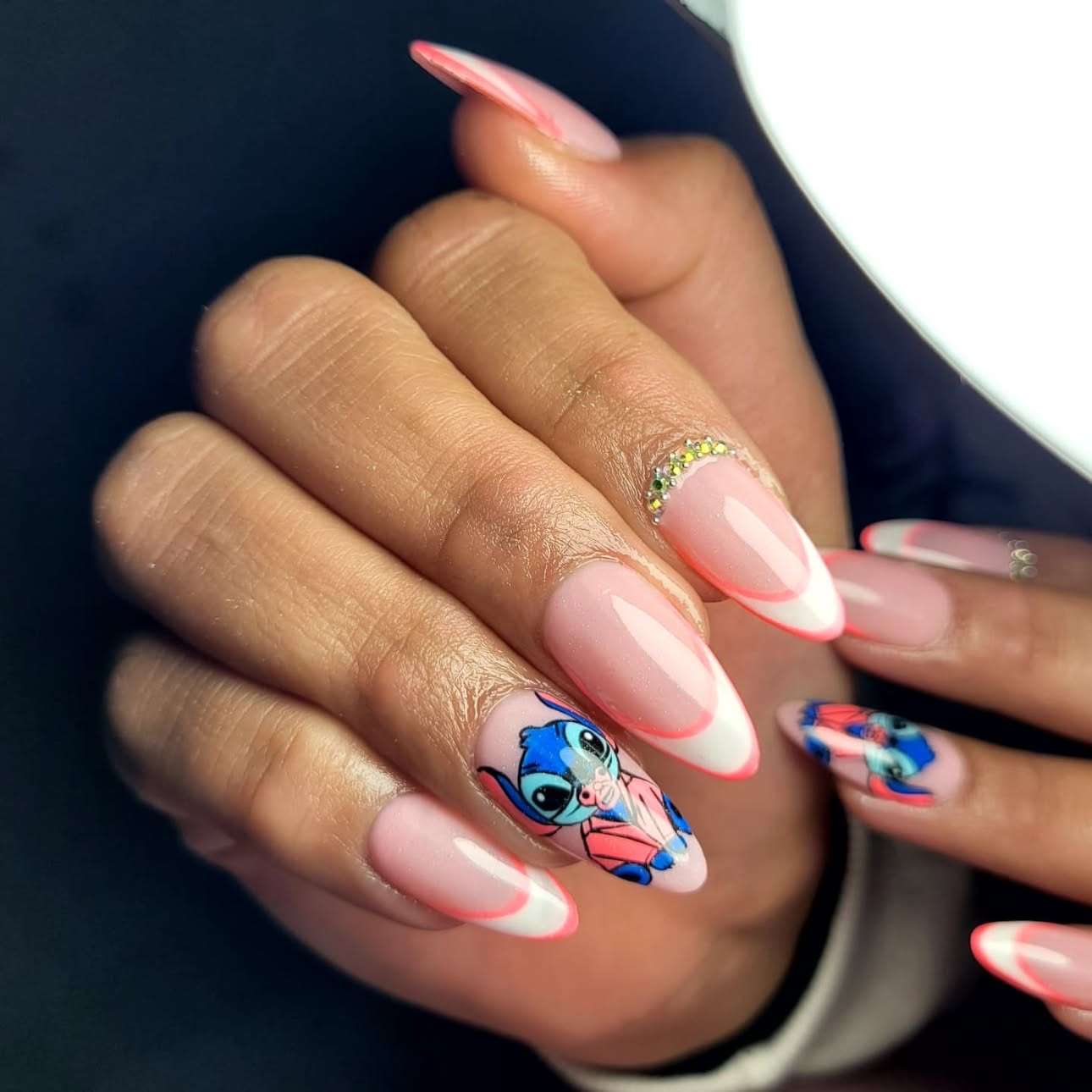 50+ White French Tip Nails with Designs to Inspire Your Next Mani ...