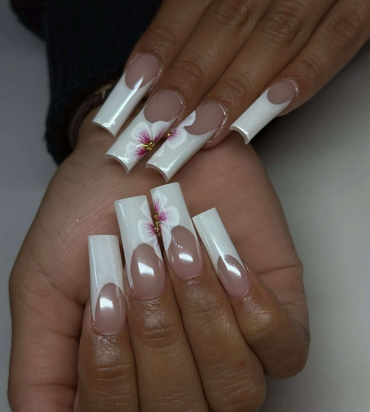 50+ White French Tip Nails with Designs to Inspire Your Next Mani ...