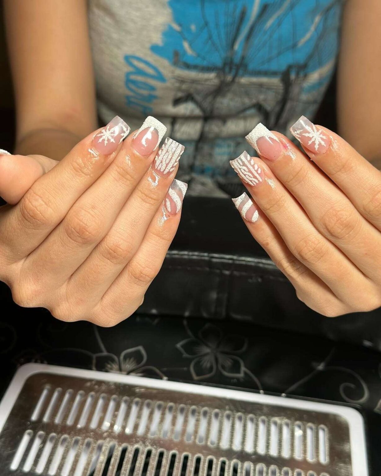 50+ White French Tip Nails with Glitter That Shine with Style – FASHION ...