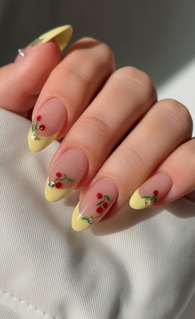 50+ Short Almond French Tip Nails That Redefine Chic – FASHION SO SIMPLE