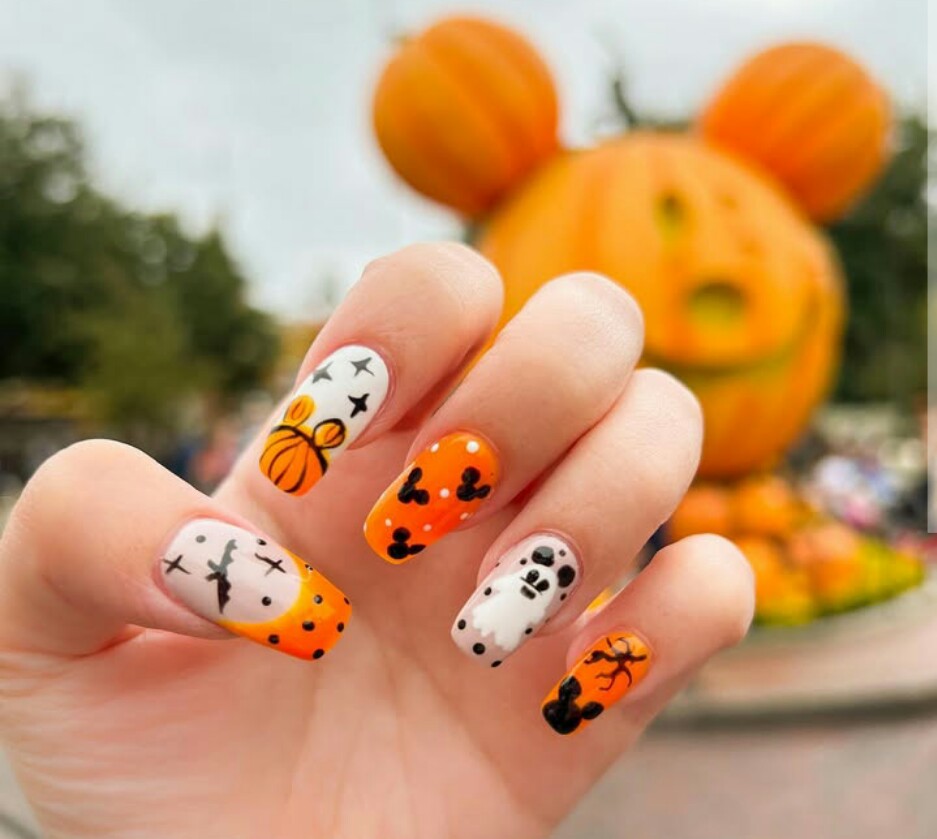 50+ Disney Halloween Nails for a Magical Spooky Season – FASHION SO SIMPLE