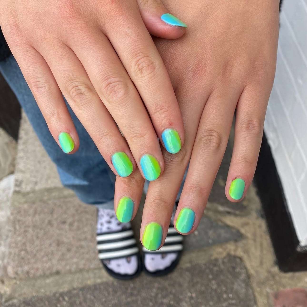 Eye-Catching Blue and Green Nail Designs for Every Occasion – FASHION ...