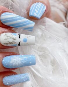 Frosty and Fabulous: Blue Christmas Nails to Try in 2025 – FASHION SO ...