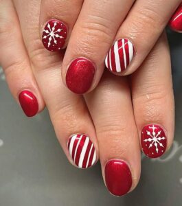 Short Red Christmas Nails That Are Totally Scroll-Stopping – FASHION SO ...
