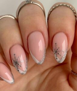 Simple Classy Winter Nails for Effortless Winter Look – FASHION SO SIMPLE